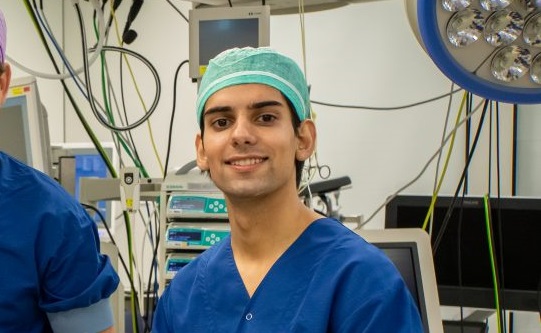 Jonge onderzoeker Nawin Ramdat Misier naar USA - Amazing Erasmus MC