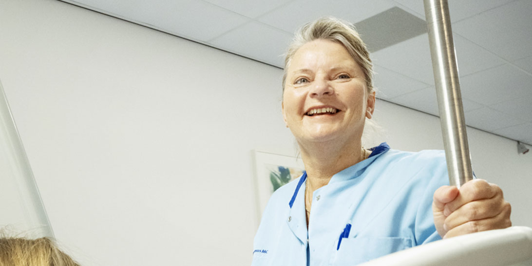 Ingrid vervoert haar patiënten met zorg - Amazing Erasmus MC